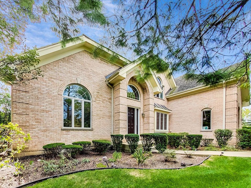 9127 Falling Waters Dr W, Burr Ridge, IL 60527 | Zillow