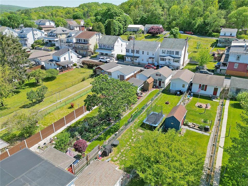 76 Washington St Middleport PA | Zillow