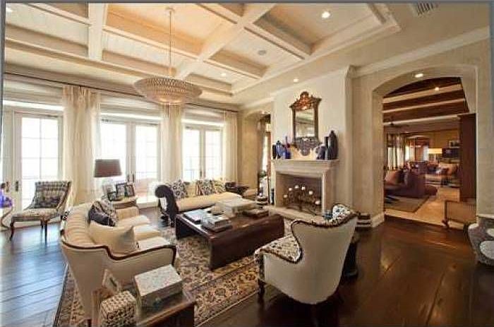 33 Arvida Pkwy, Coral Gables, FL 33156 | Zillow