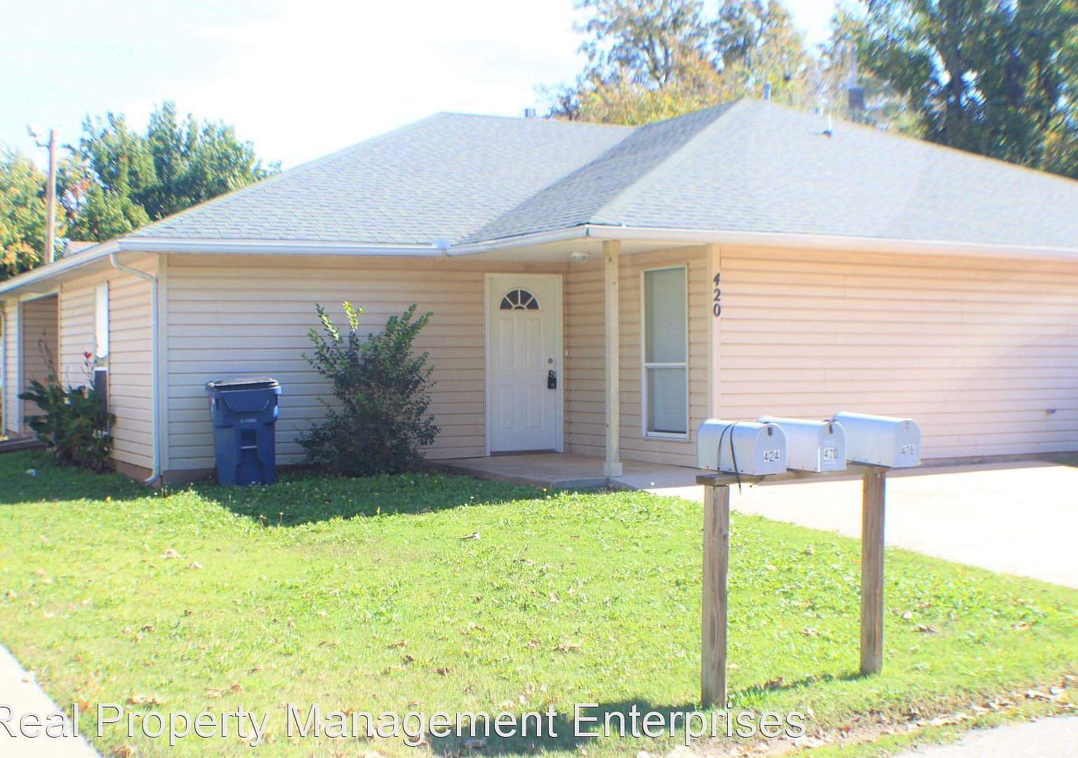 418 N Oak St, Crescent, OK 73028 | Zillow