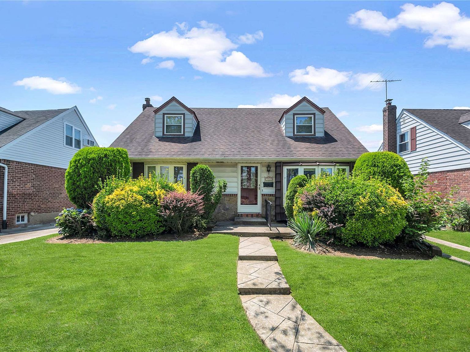 246 Buscher Avenue, Valley Stream, NY 11580 | MLS #3491115 | Zillow