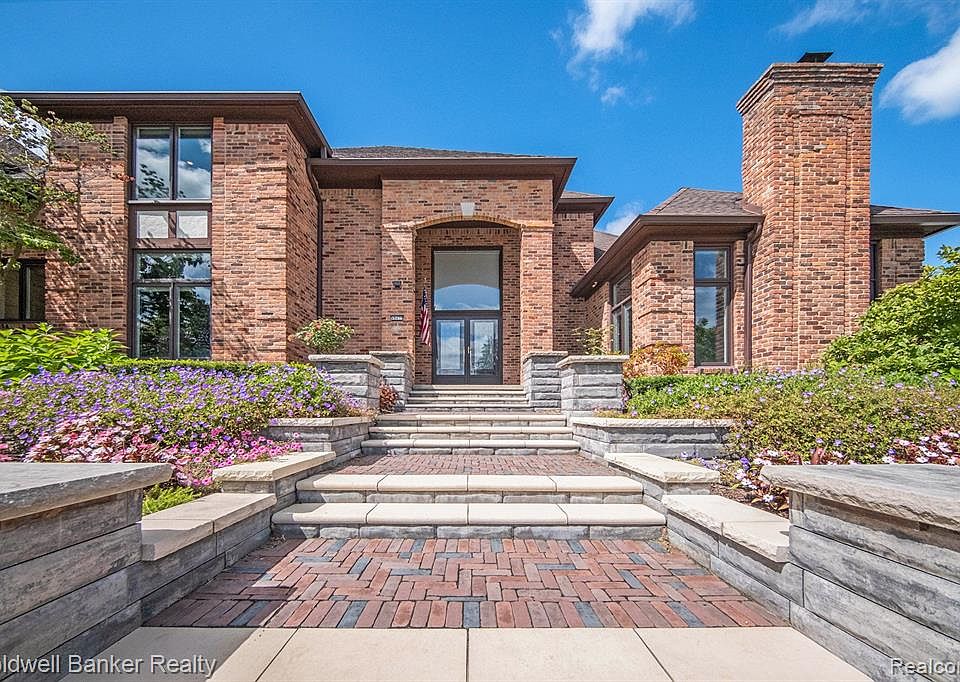 49470 Pine Ridge Ct, Plymouth, MI 48170 | MLS #20230073722 | Zillow