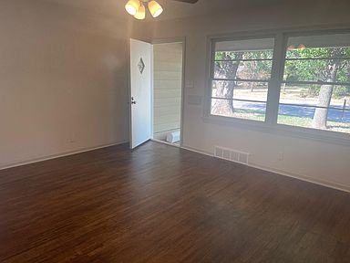 2102 S Washington Ave, Wichita, KS 67211 | Zillow