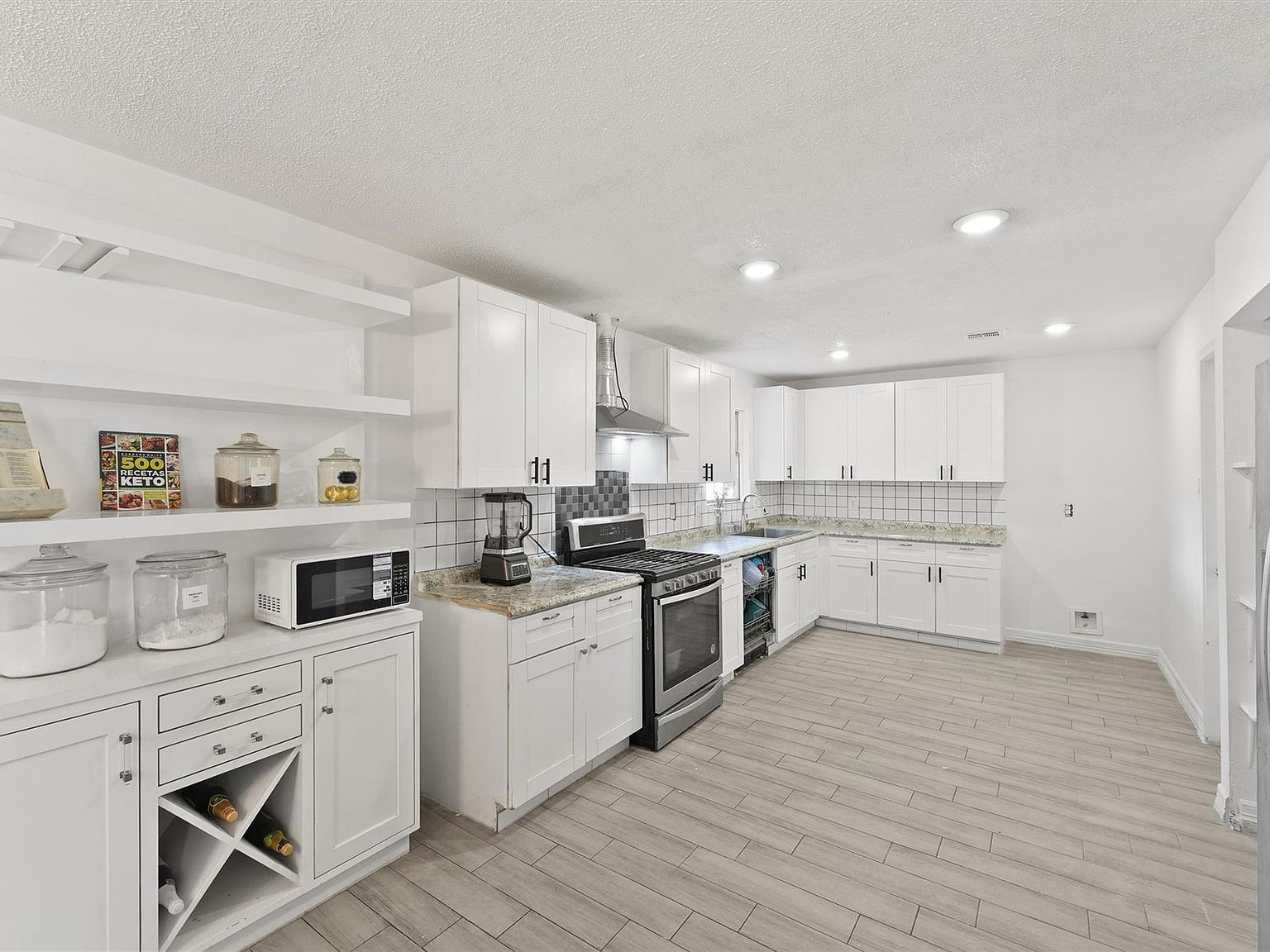 807 Turney Dr, Houston, TX 77038 | MLS #40528519 | Zillow