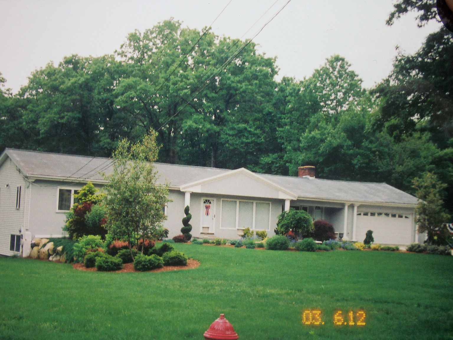 179 Ridge Rd, Smithfield, RI 02917 | Zillow