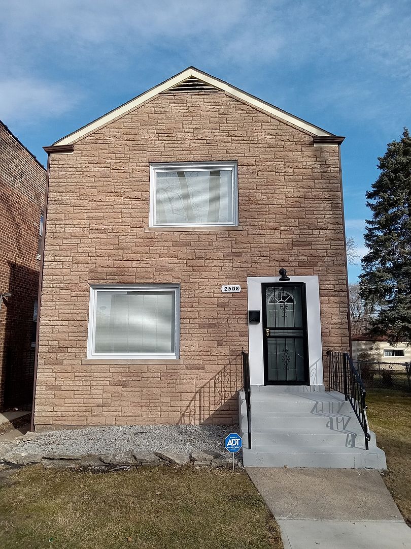 2608 E 92nd St, Chicago, IL 60617 | Zillow