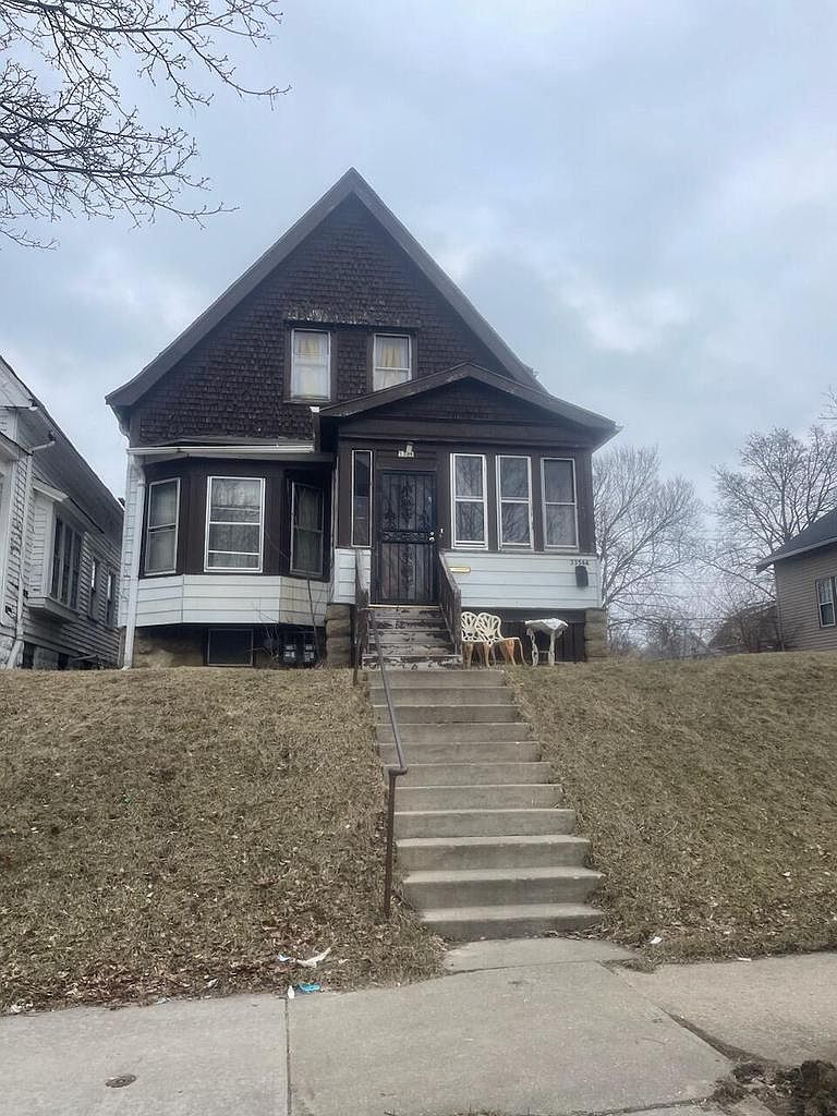 3356 North 21st STREET UNIT 3356A, Milwaukee, WI 53206 | Zillow