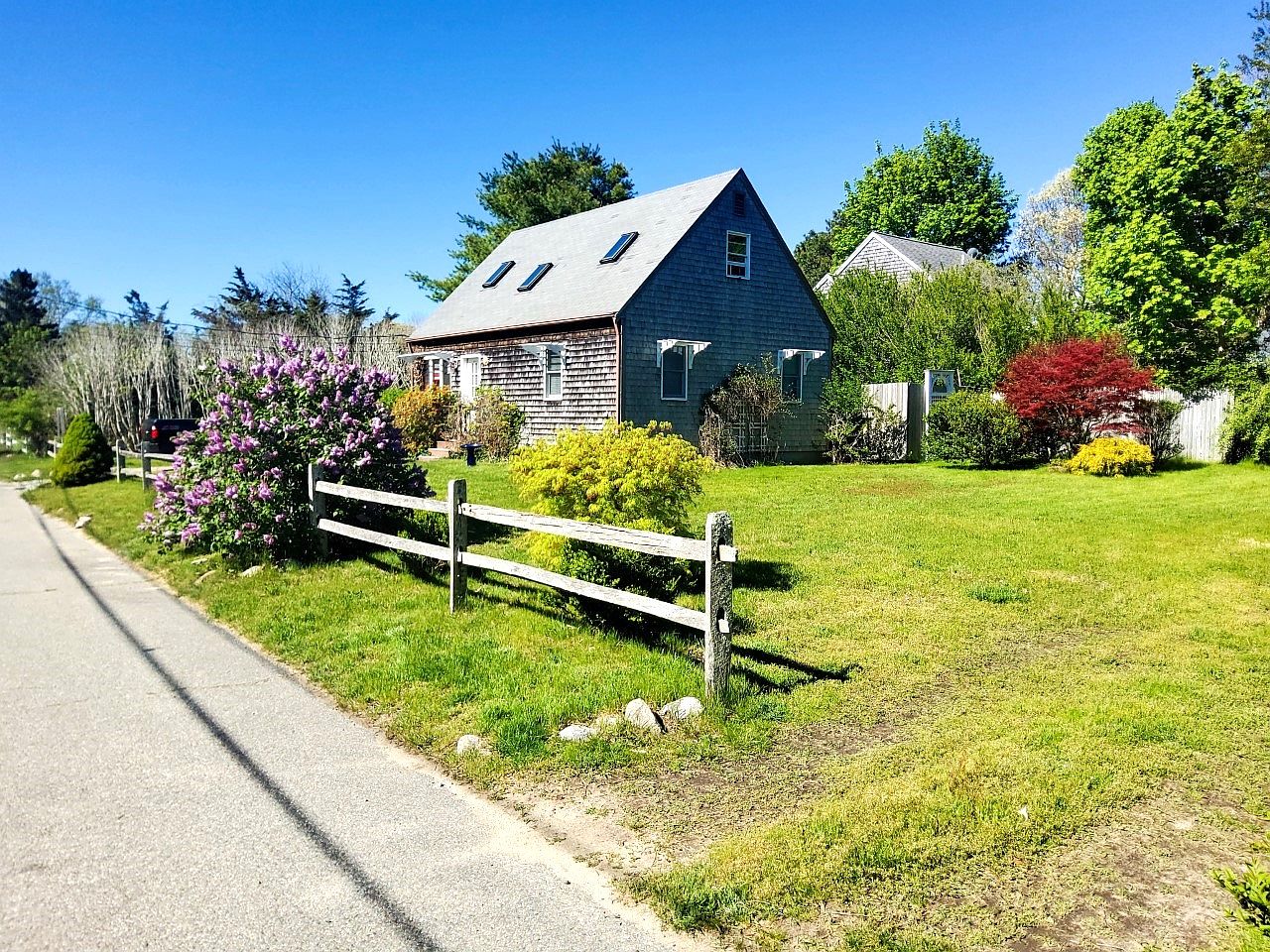 19-29 2nd Ave, Oak Bluffs, MA 02557 | Zillow