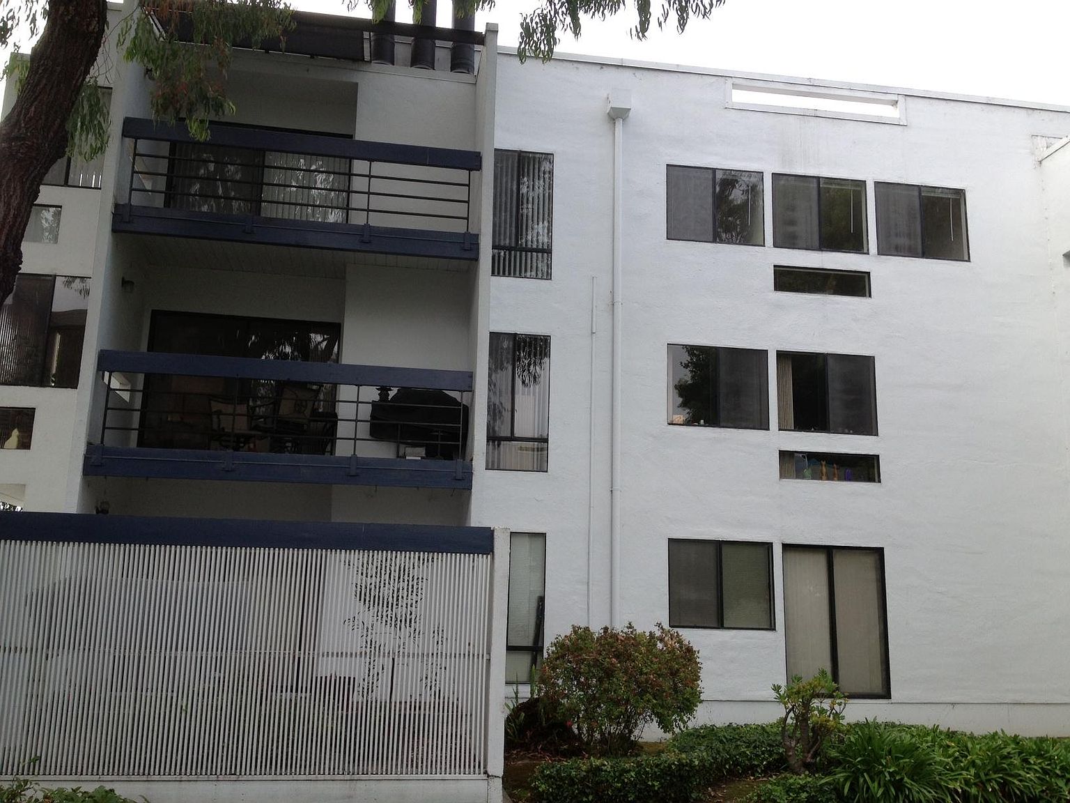 1091 Shell Blvd APT 10, Foster City, CA 94404 | Zillow