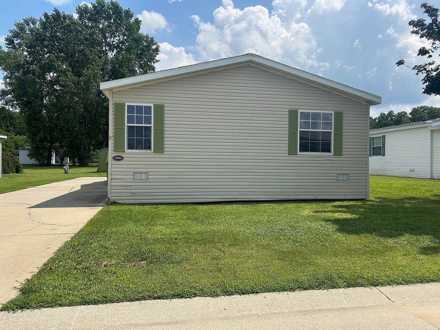 11042 Maple Run Blvd #49, Clio, MI 48420 | Zillow