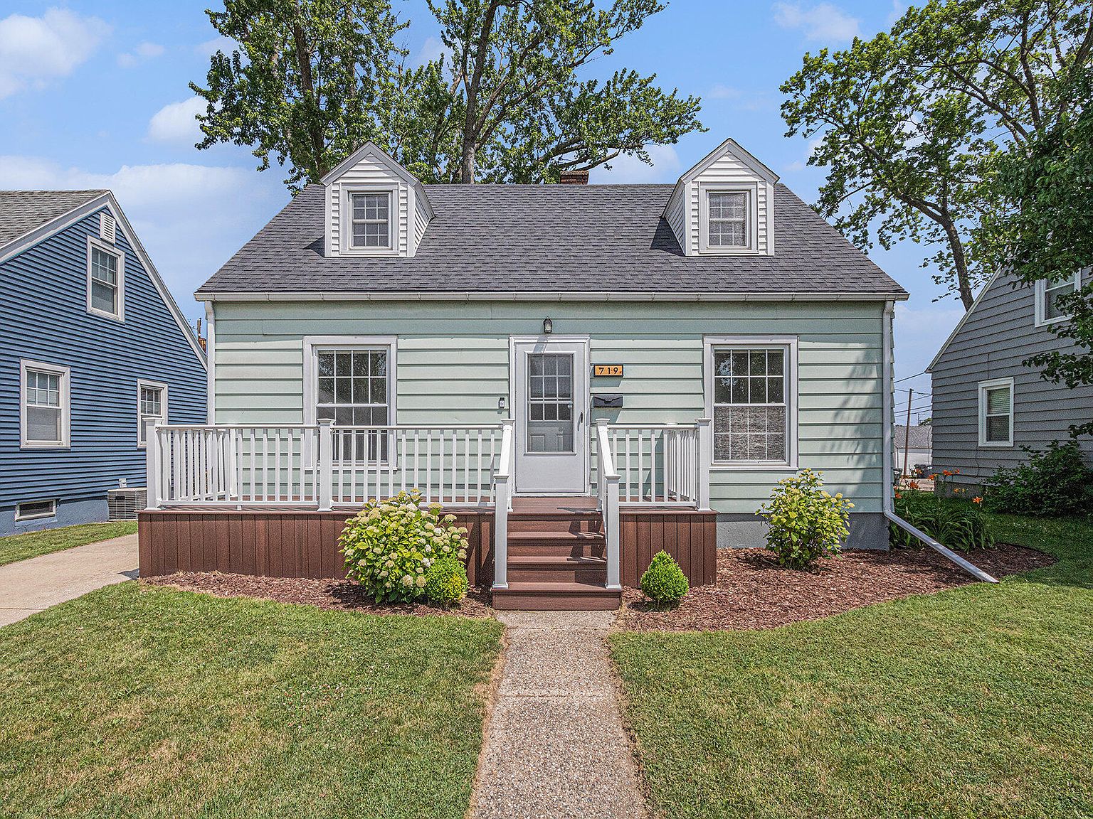 719 Botham Ave, Saint Joseph, MI 49085 | Zillow