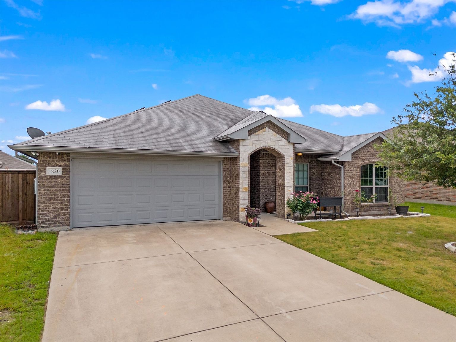 1820 Ridgecrest Dr, Terrell, TX 75160 | Zillow