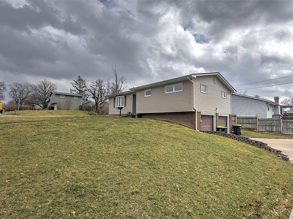 209 W Brownlow Dr, Decatur, IL 62521 | Zillow