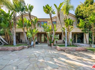 950 Kenfield Ave, Los Angeles, CA 90049 | Zillow