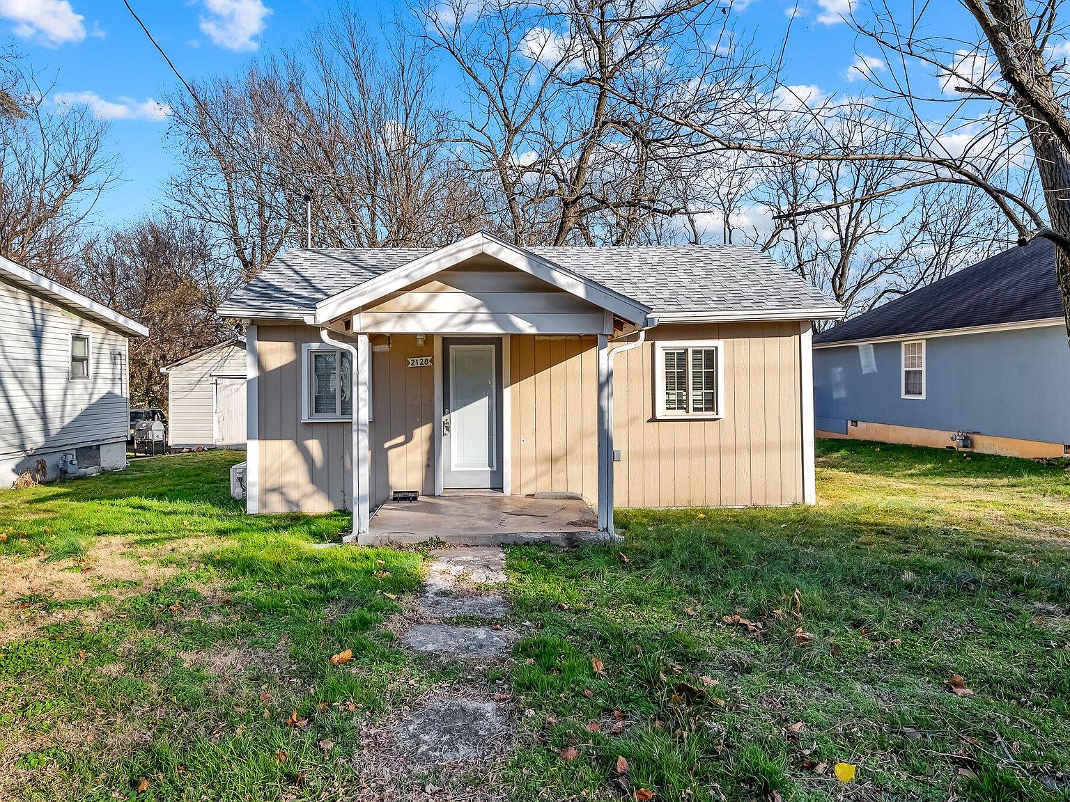 2128 N Nettleton Avenue, Springfield, MO 65803 | Zillow