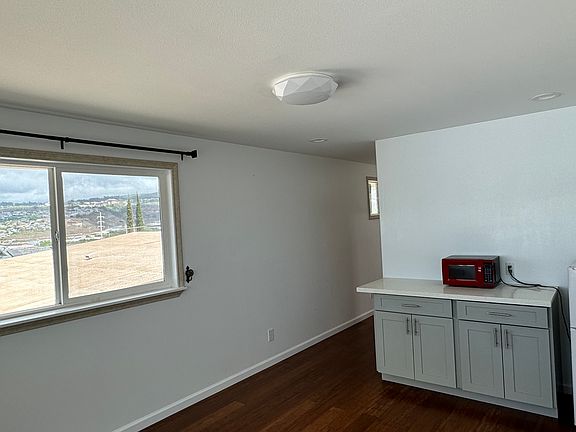 4197A Halupa St, Honolulu, HI 96818 | Zillow