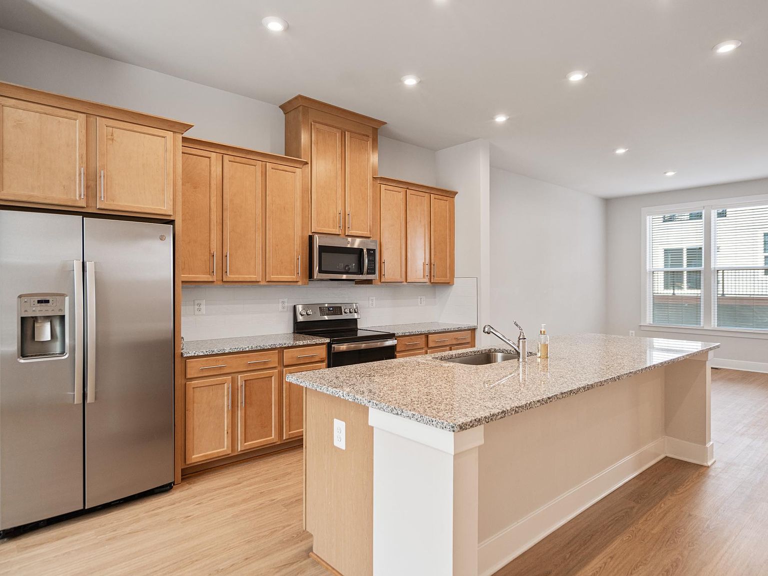 2313 Liberty Loop, Herndon, VA 20171 | Zillow