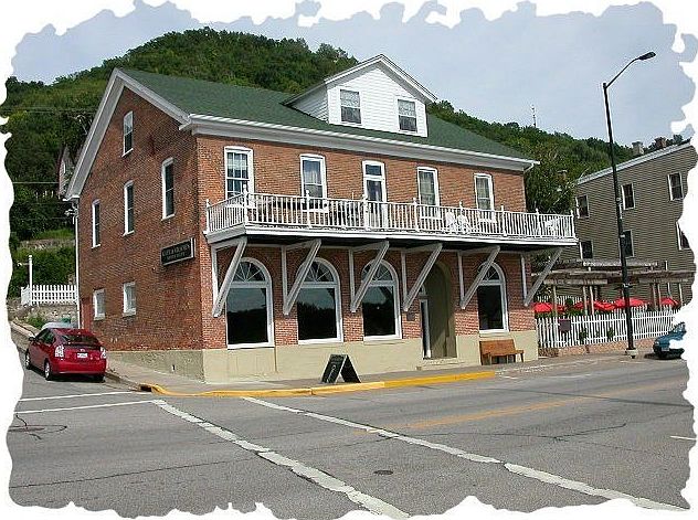 215 N Main St, Alma, WI 54610 | Zillow