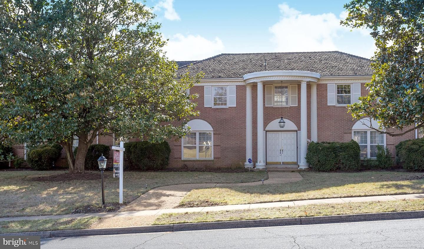 6209 Stoneham Ln, Mc Lean, VA 22101 | Zillow