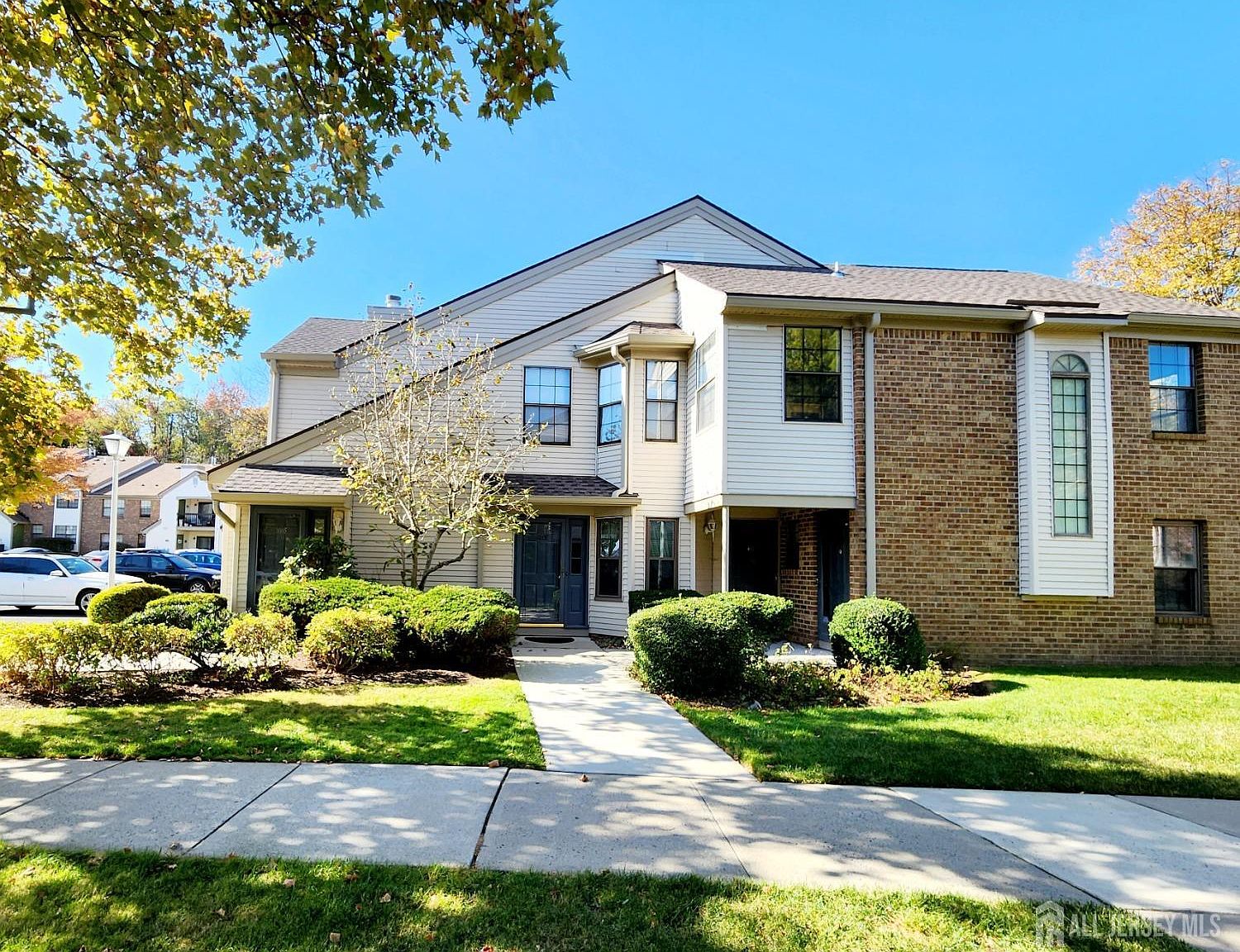 1013 Harbour Club Dr, Parlin, NJ 08859 | Zillow