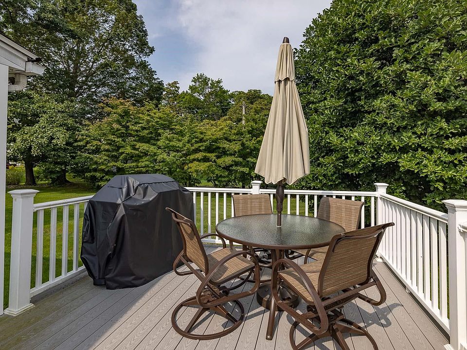 39 Cable Rd, Rye, NH 03870 | Zillow