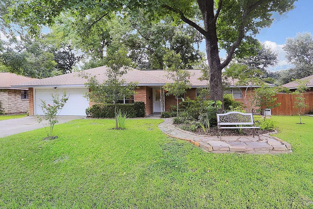 8914 Pitner Rd, Houston, TX 77080 | Zillow
