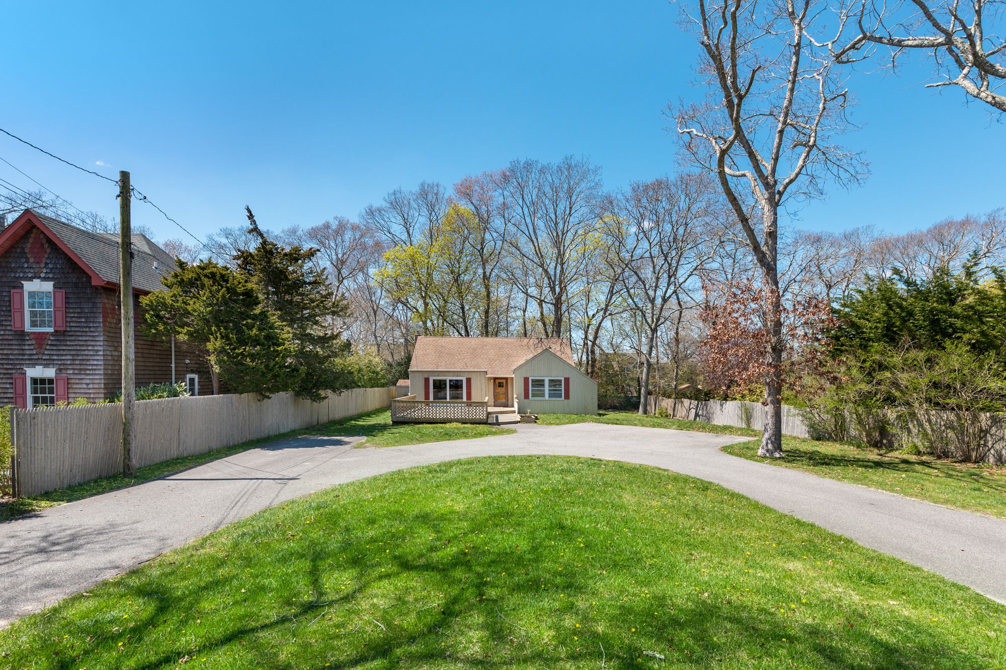 73 Oak St, Westhampton Beach, NY 11978 | Out East