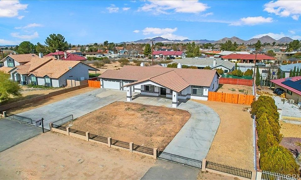 19940 Yucca Loma Rd, Apple Valley, CA 92307 | Zillow