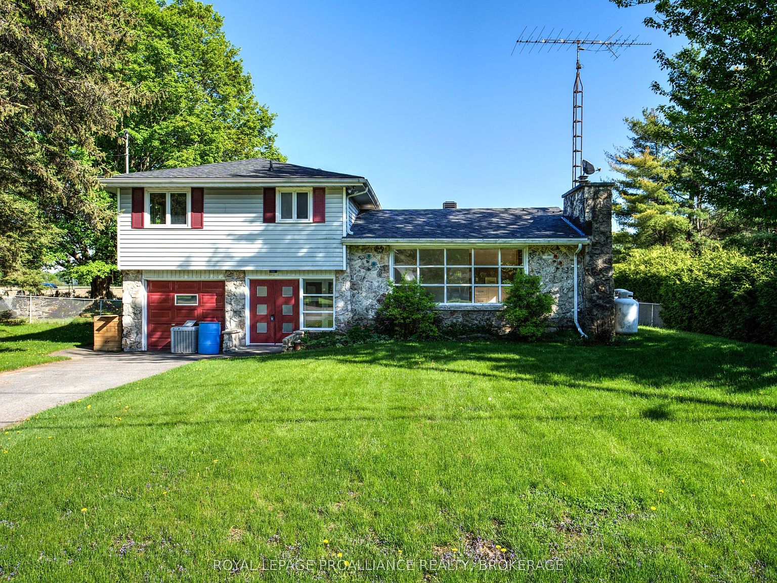 183 Main St, Rideau Lakes, ON K0G 1E0 | Zillow