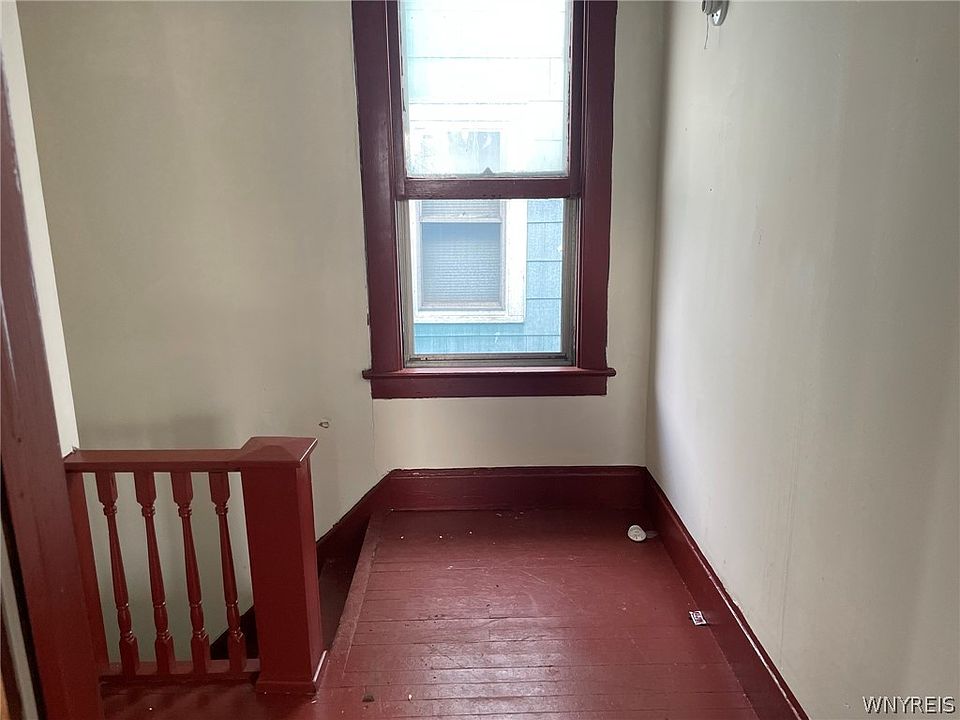 15 Cornwall Ave Buffalo NY | Zillow