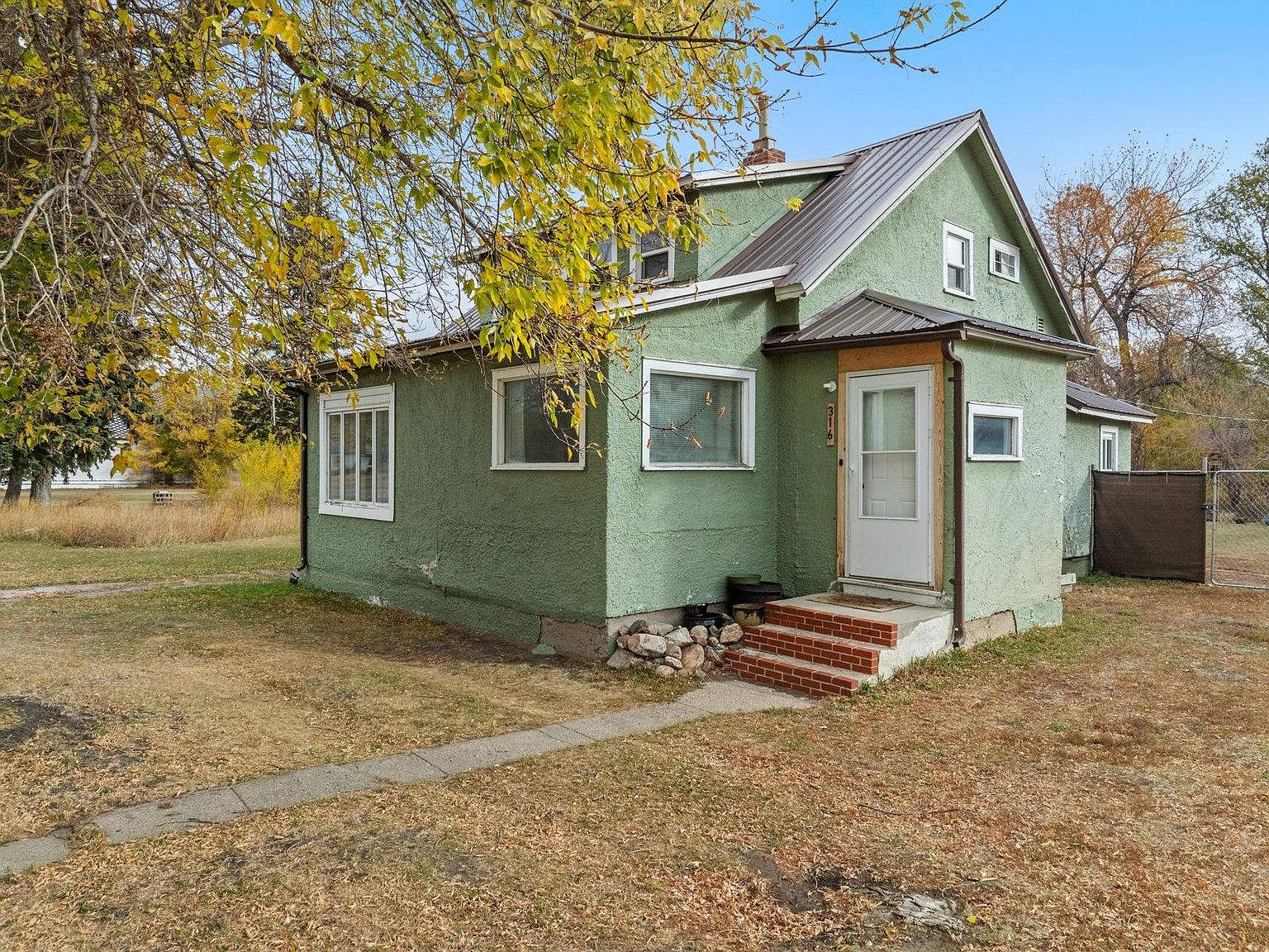 316 Main St, Maxbass, ND 58760 | Zillow