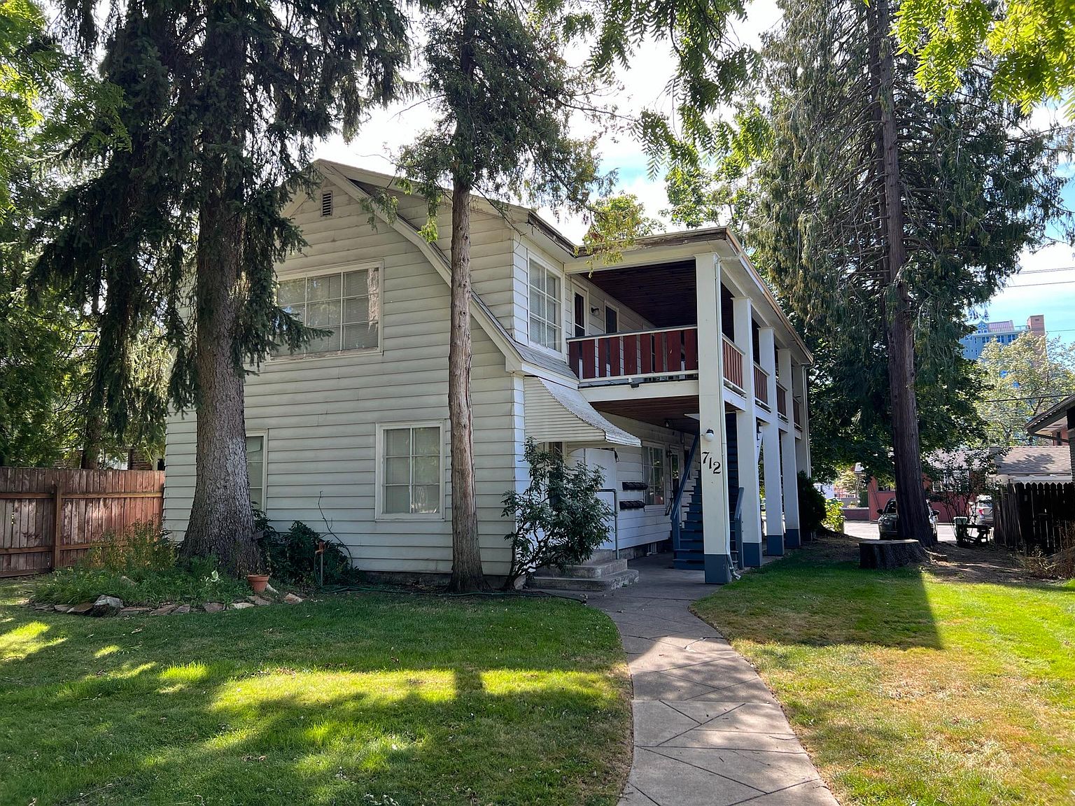 712 Cda Ave APT 5, Coeur D Alene, ID 83814 | Zillow