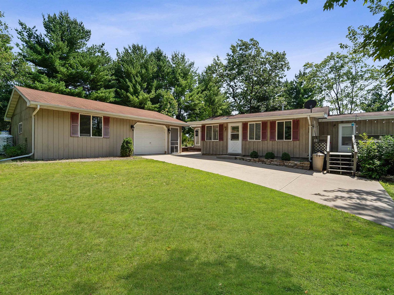 N4258 County Rd E, Redgranite, WI 54970 | MLS #50279802 | Zillow