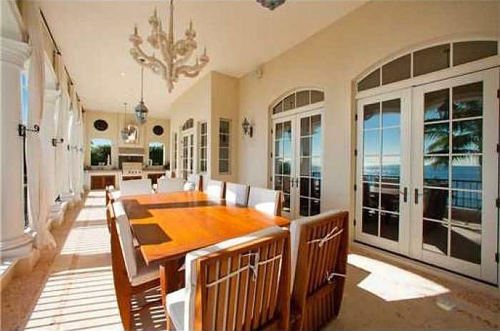 33 Arvida Pkwy, Coral Gables, FL 33156 | Zillow