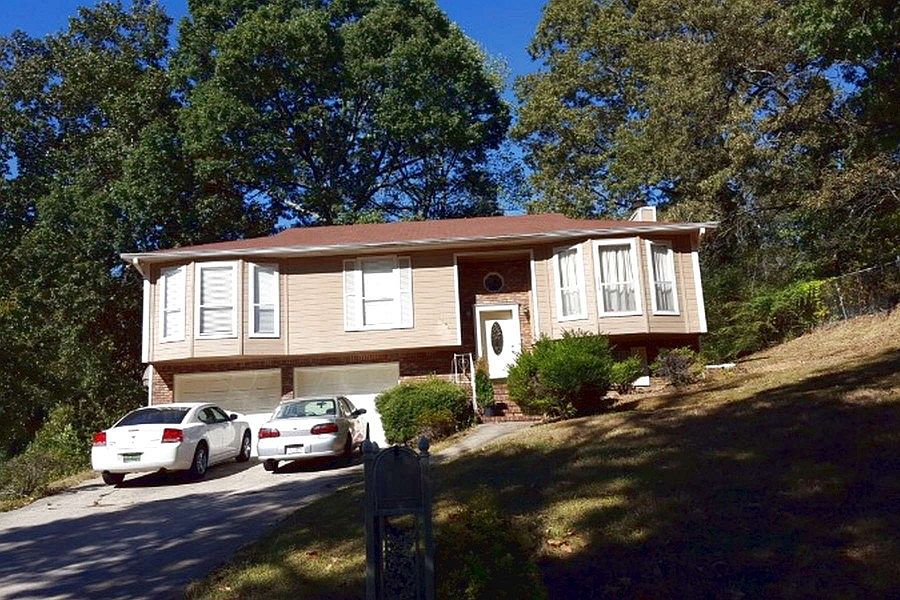 1546 W Smithfield Rd, Dolomite, AL 35061 | Zillow