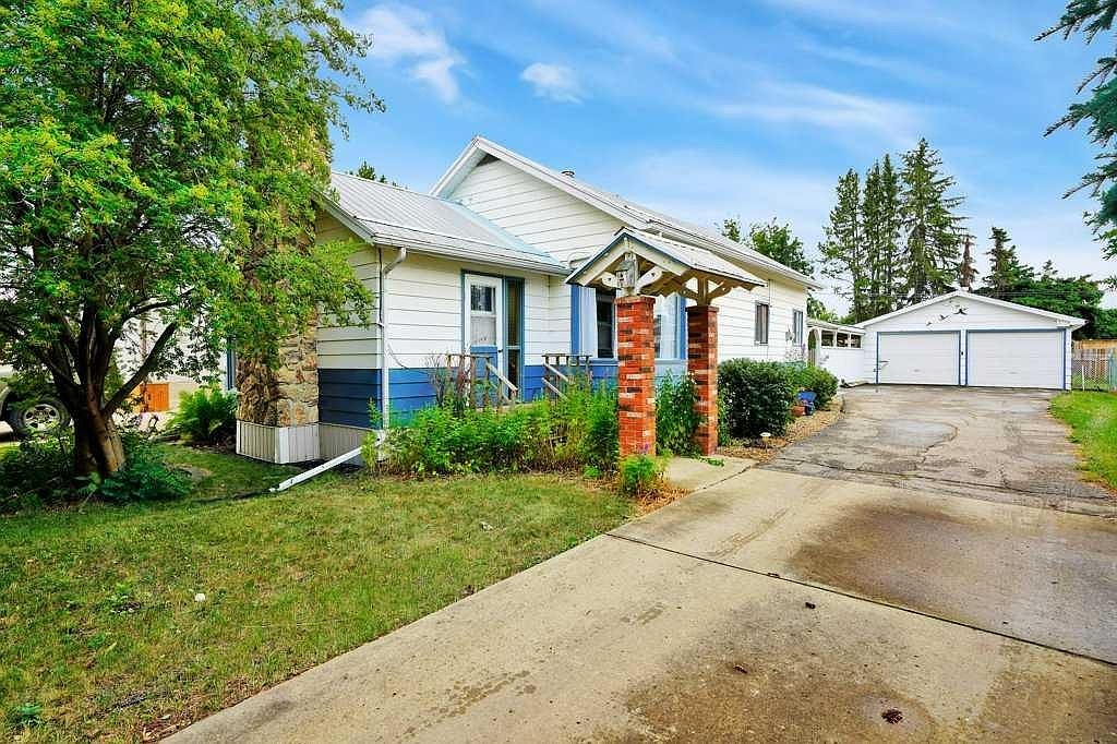 5041 N 56th Ave, Rimbey, AB T0C 0M0 | MLS #A2153273 | Zillow
