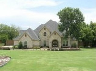 8945 Waterchase Cir, Fort Worth, TX 76120 | MLS #20986437 | Zillow