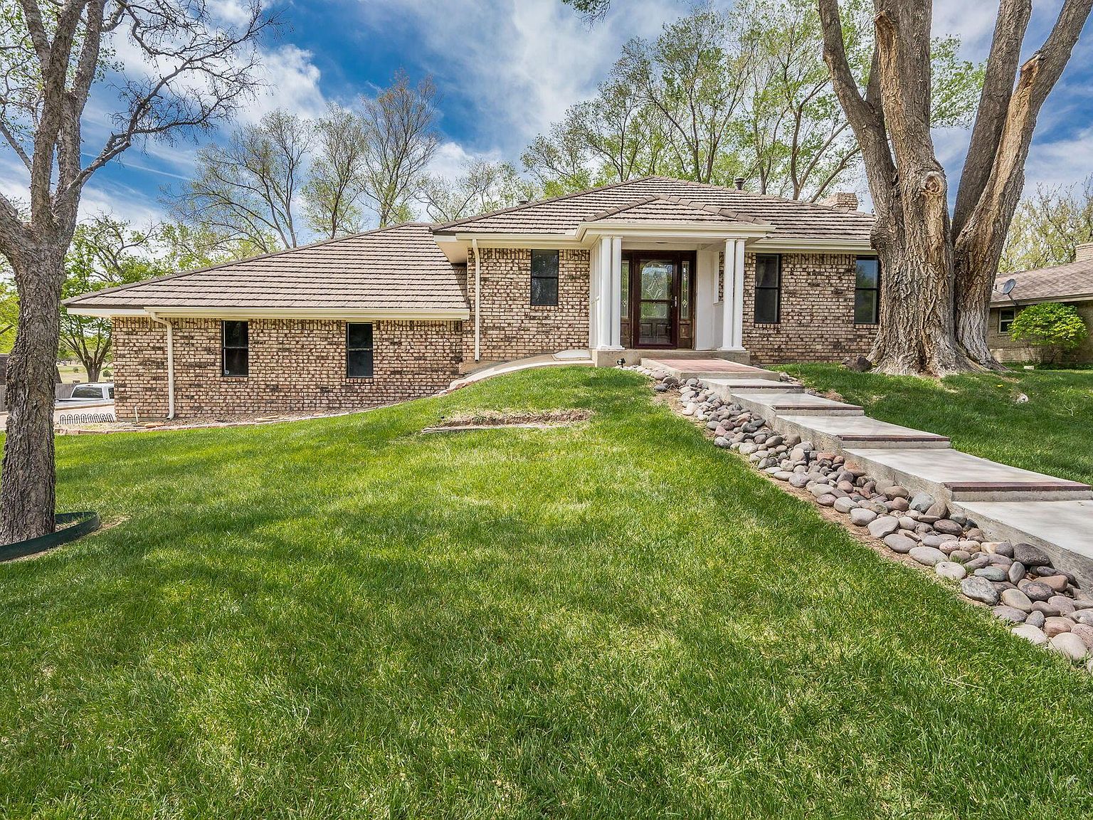 57 Country Club Dr, Canyon, TX 79015 | MLS #23-2772 | Zillow