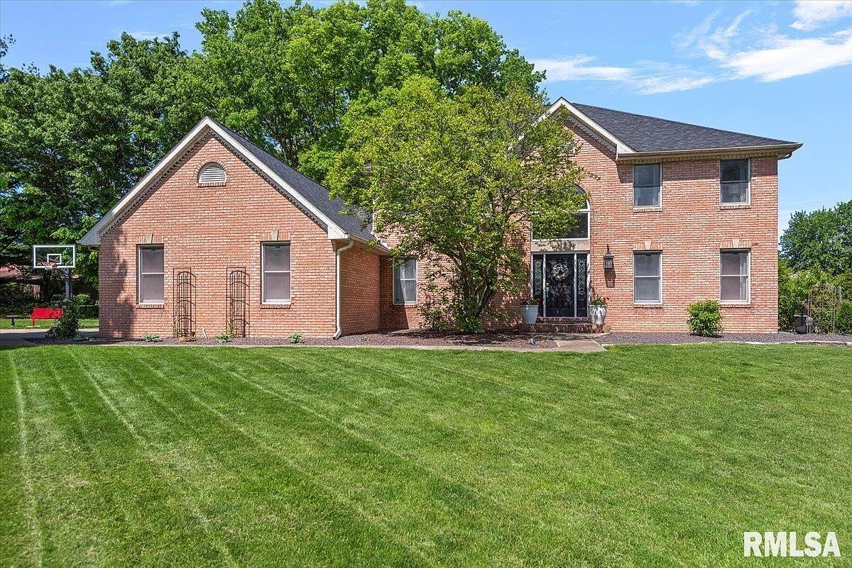1405 Woods Farm Ln, Springfield, IL 62704 | Zillow