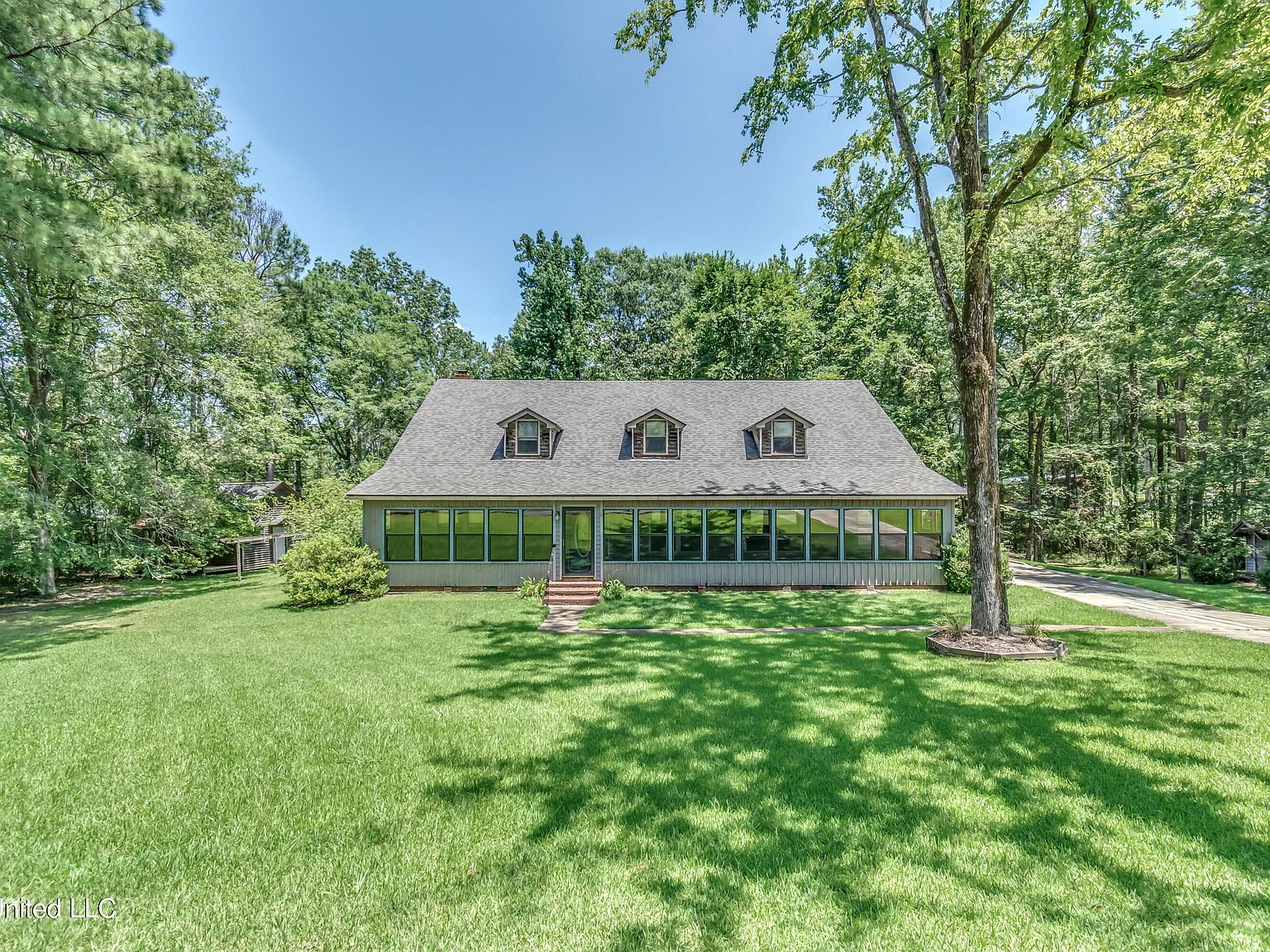313 Le Bourgeois Ln, Brandon, MS 39047 | Zillow