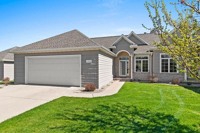 1653 REMINGTON RIDGE WAY, De Pere, WI 54115 | Zillow