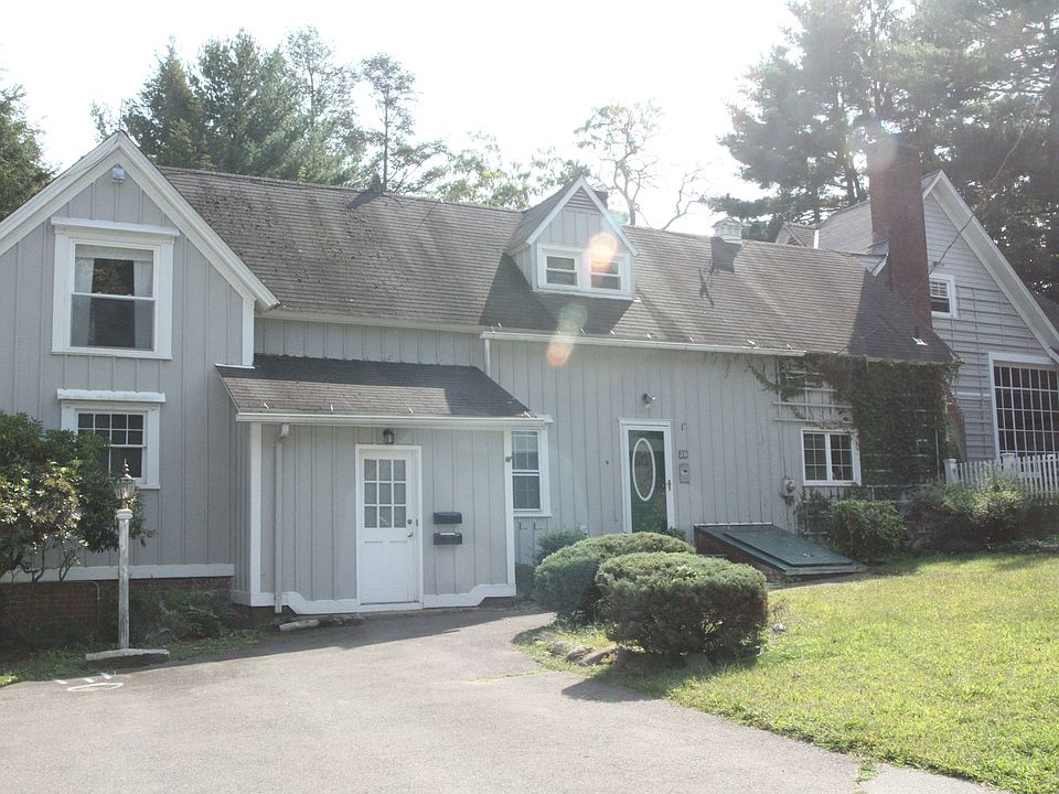 30 Forest St, Manchester, CT 06040 | Zillow