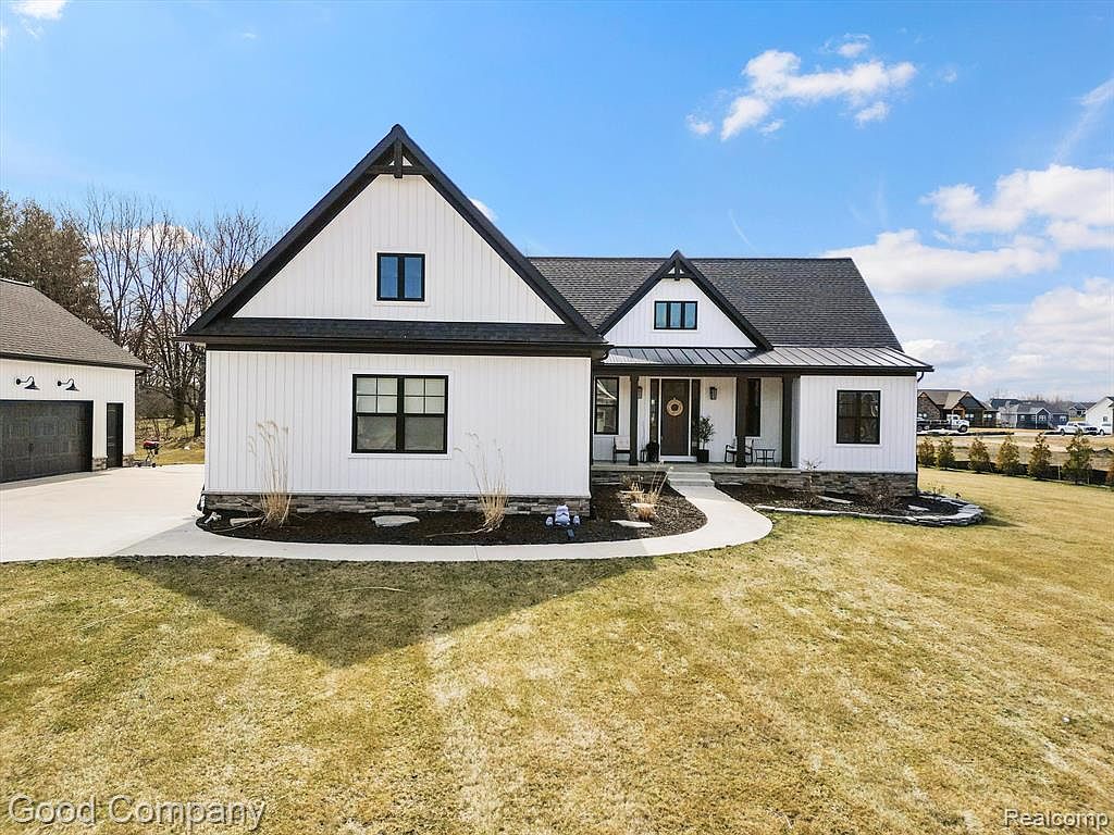 9530 Loretta Ln, South Lyon, MI 48178 | Zillow