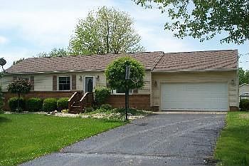 140 Melrose Ave, Adrian, MI 49221 | Zillow