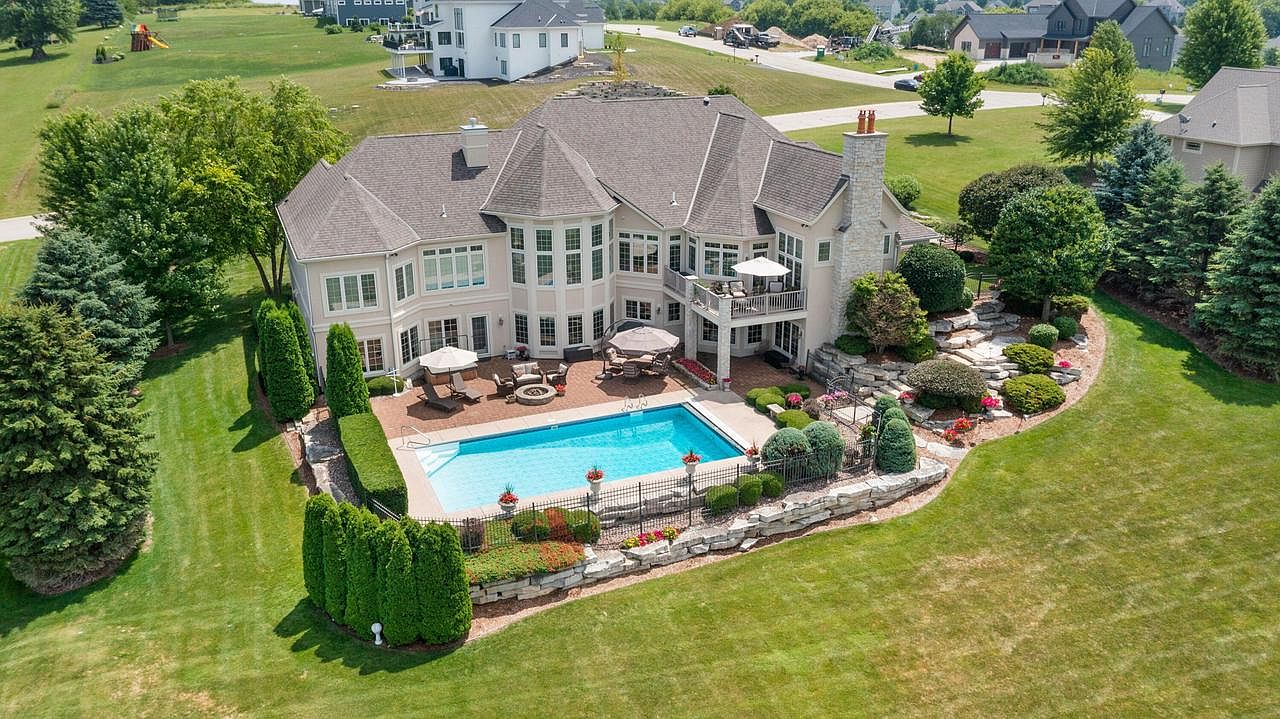 W263N6269 Ridge DRIVE, Lisbon, WI 53089 | Zillow