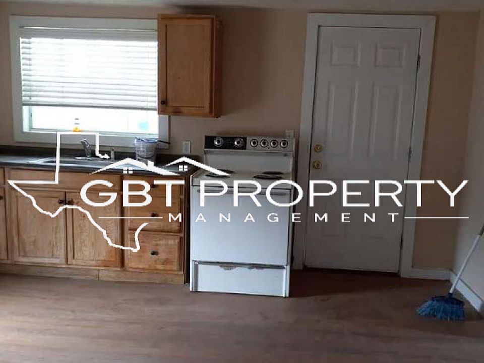 1202 Runnels St, Big Spring, TX 79720 | Zillow