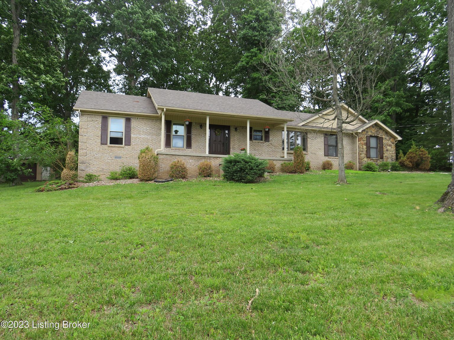 1405 Oak Knoll Dr, Bardstown, KY 40004 | Zillow