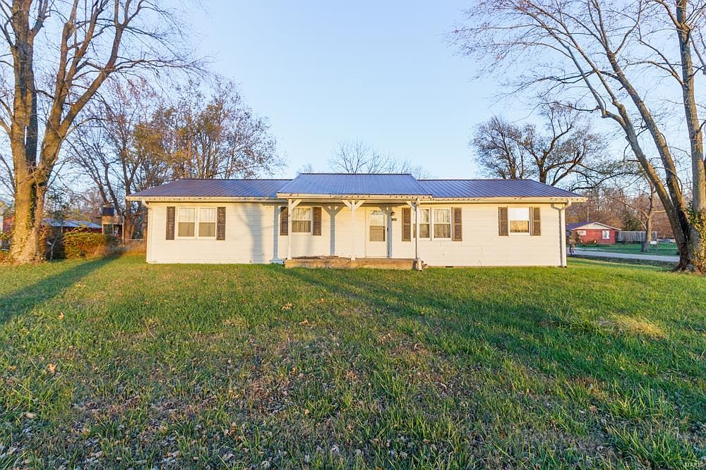 1006 Tower Rd, Lebanon, MO 65536 | MLS #24073500 | Zillow