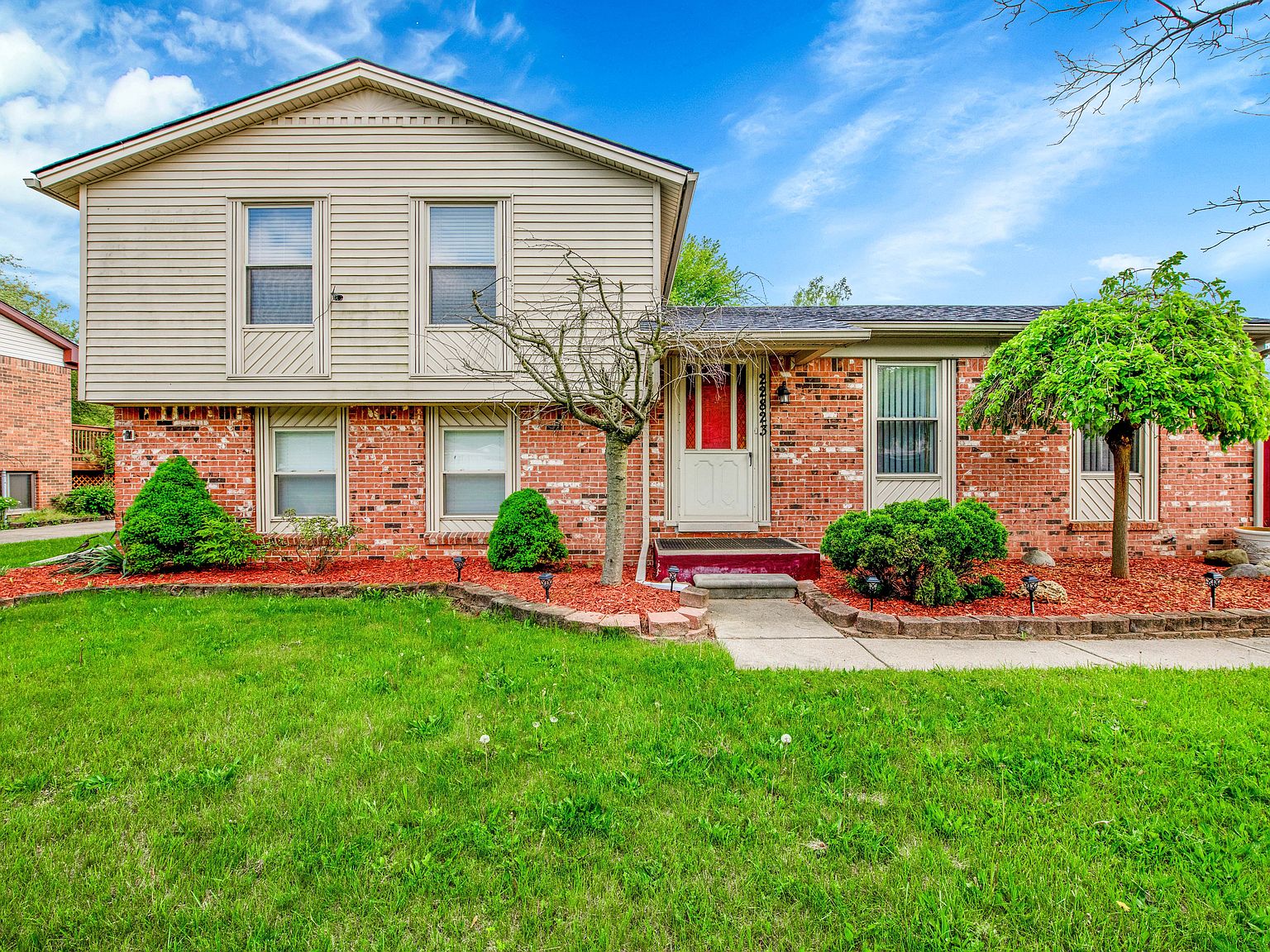 22823 Doncaster Ave, Brownstown, MI 48193 | Zillow