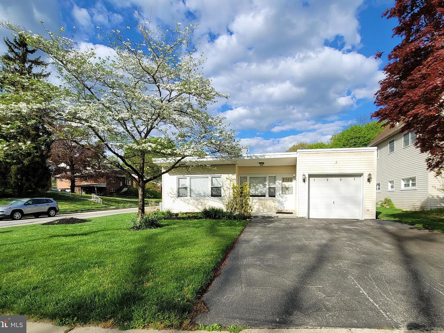 7941 Eva St, Philadelphia, PA 19128 | Zillow